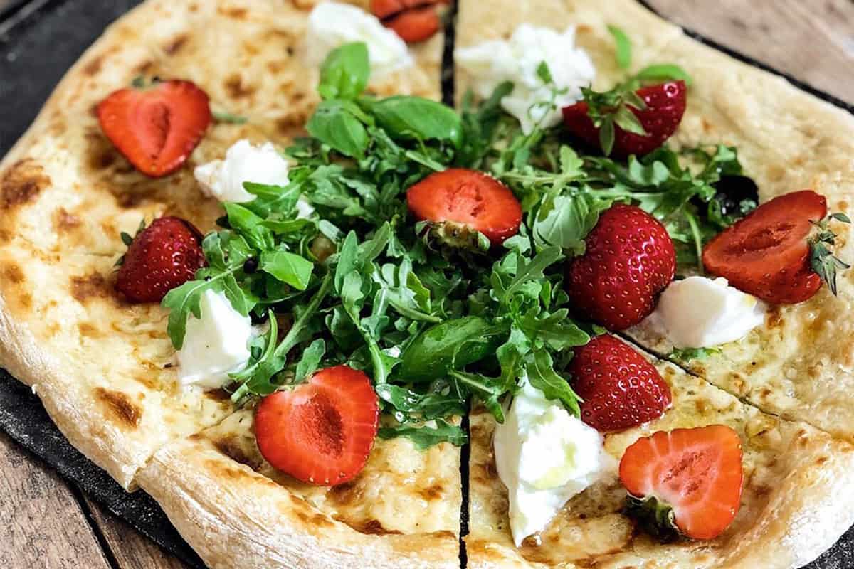 Fridays Pizza กู้โลกด้วยพิซซ่าหน้าวัตถุดิบท้องถิ่น ที่คนสั่งต้องนวดแป้ง ...