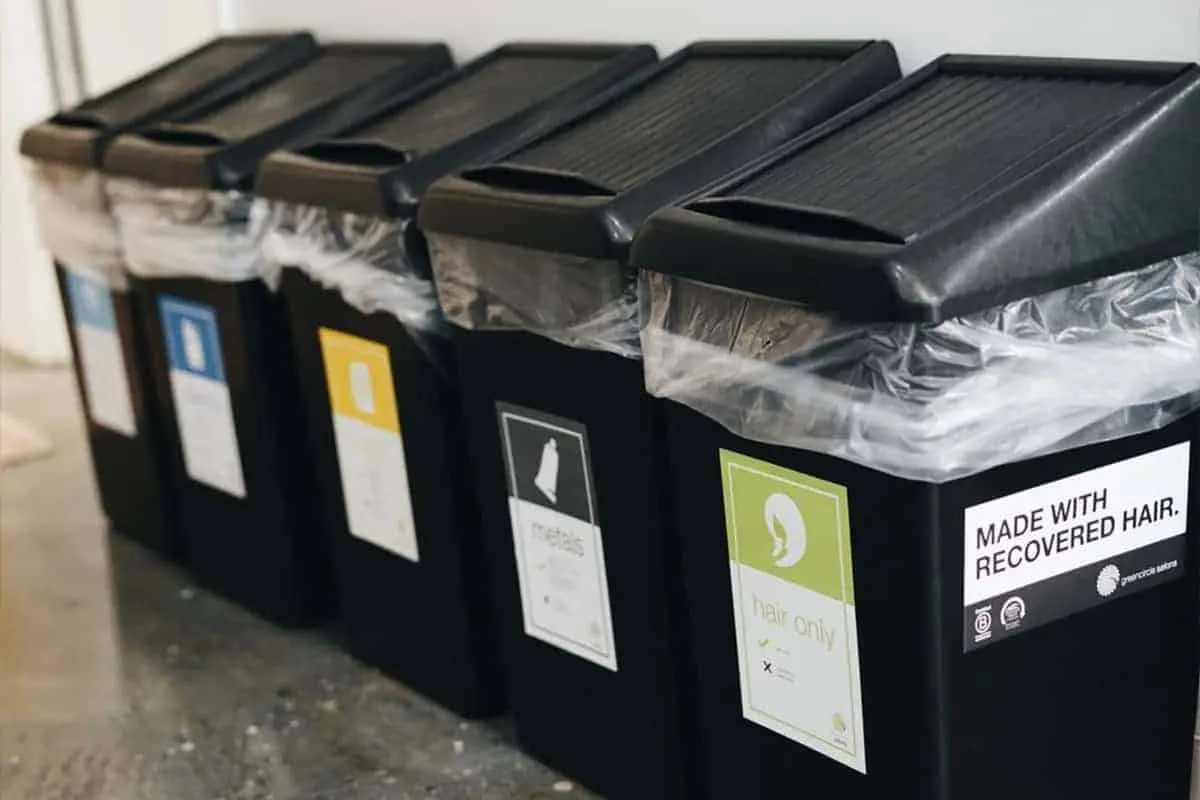 ร้านตัดผมสายกรีน เปลี่ยนเศษผมให้กลายเป็นพรมดักน้ำมัน - greenery.