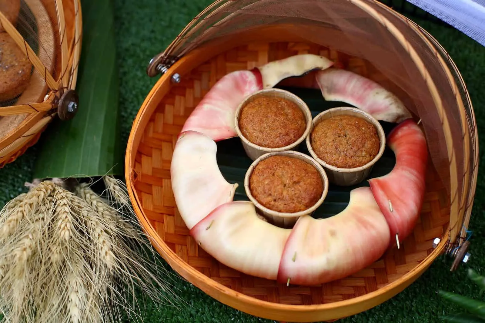 _DX_9224 - greenery.