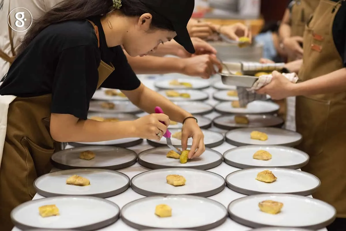 450730011-isan-flavor-house_24 - greenery.