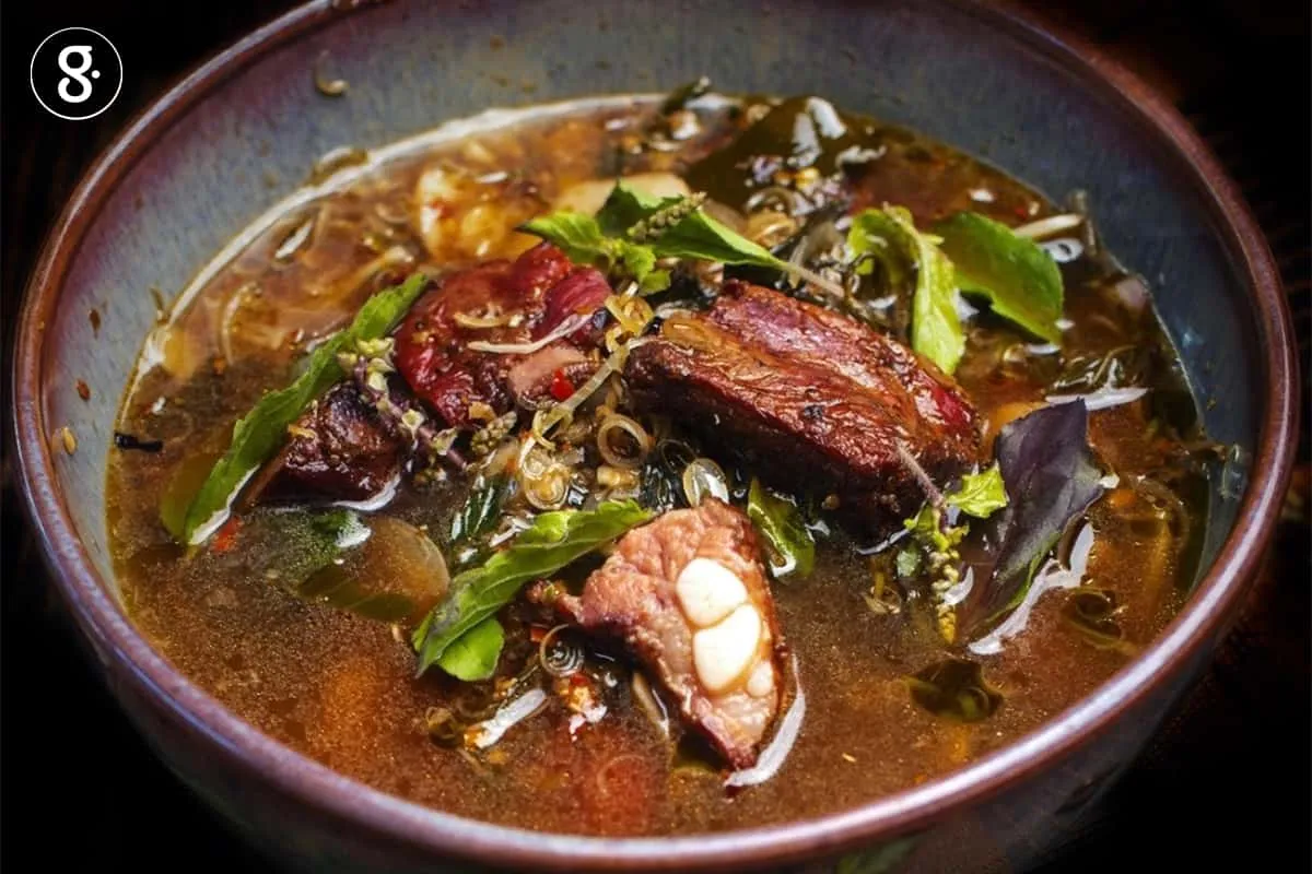 450730038-isan-flavor-house_12 - greenery.