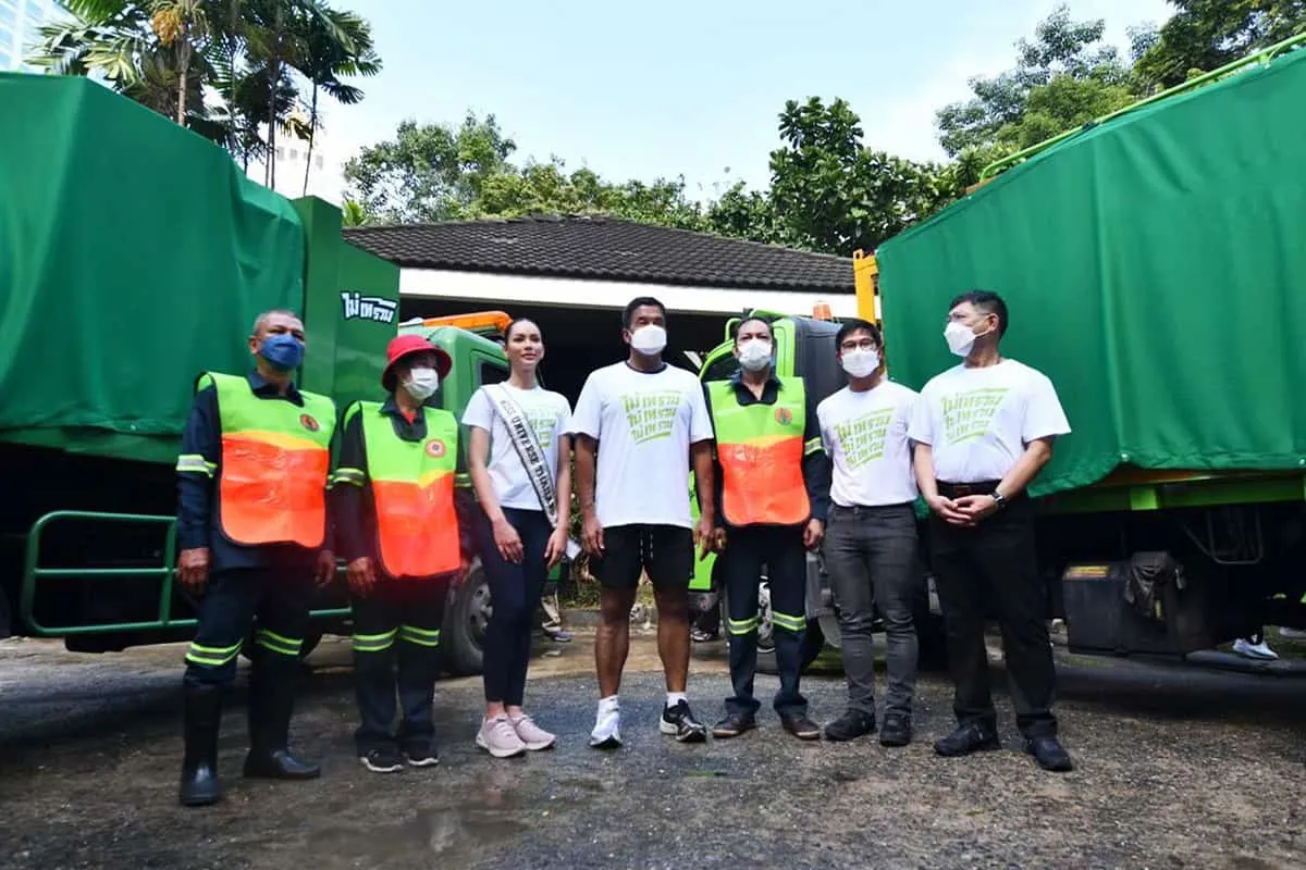 457509100-waste-side-story_9 - greenery.